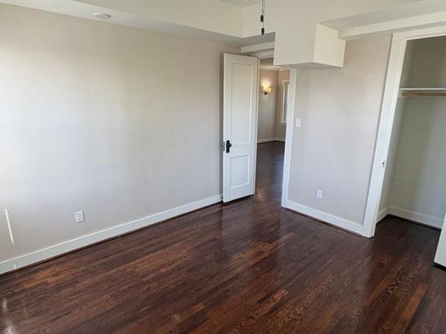 Carberry Apartments 3918 Cass St. 1 Bedroom Apartment for Rent at 3918 Cass St, Omaha, NE 68131 Joslyn Castle