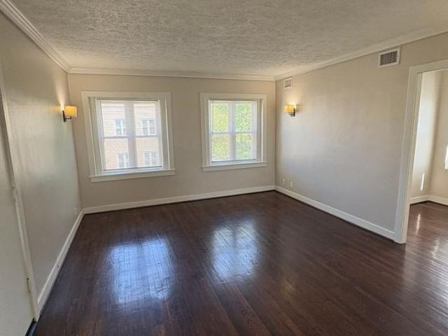 Carberry Apartments 3918 Cass St. 1 Bedroom Apartment for Rent at 3918 Cass St, Omaha, NE 68131 Joslyn Castle