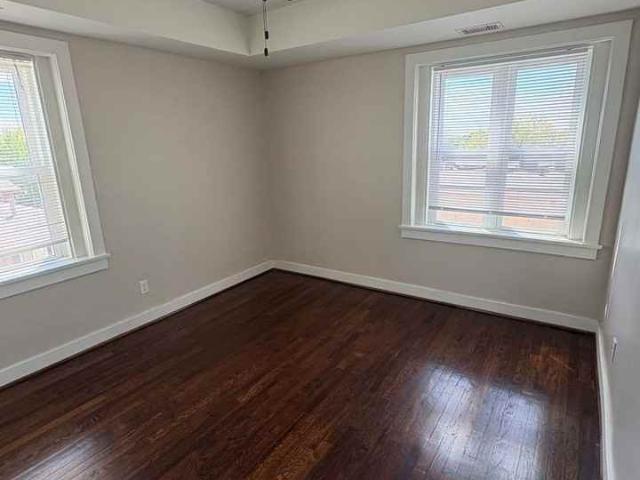 Carberry Apartments 3918 Cass St. 1 Bedroom Apartment for Rent at 3918 Cass St, Omaha, NE 68131 Joslyn Castle