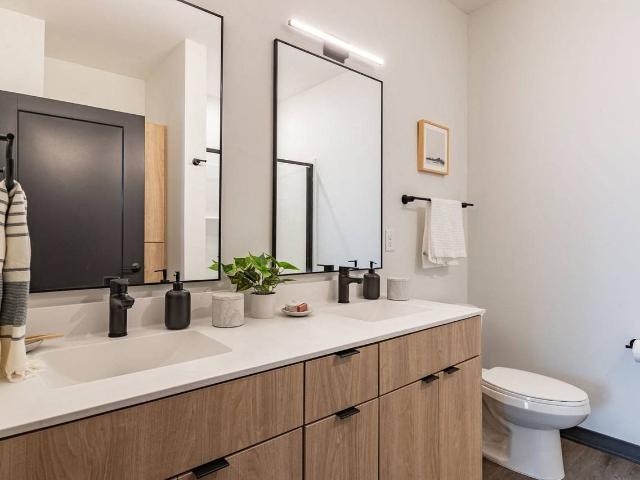 Carbon31 2 Bedroom Apartment for Rent at 8100 31st Ave S, Bloomington, MN 55425 South Loop