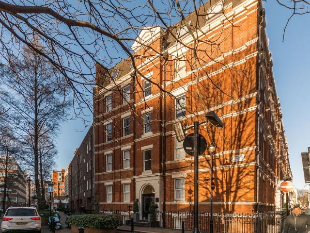Carburton Street, Fitzrovia, London W1W, 1 bed flat to rent, £2,817 pcm | PrimeLocation