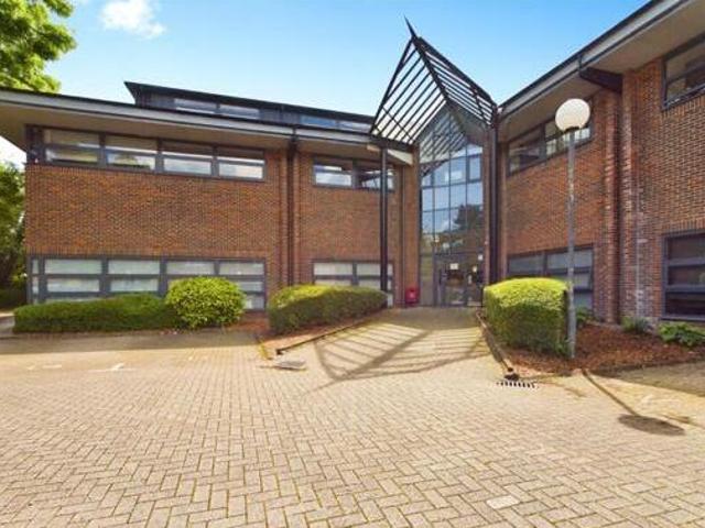 Carcaixent Square, Newbury, 1 Bedroom Apartment