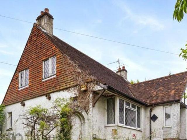 Carden Avenue, Brighton, 3 Bedroom Detached