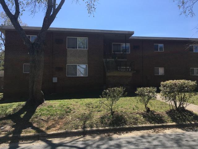 Cardinal Apartments 2 Bedroom Apartment for Rent at 151 Jones Franklin Rd Apt A, Raleigh, NC 27606 Southwest Raleigh