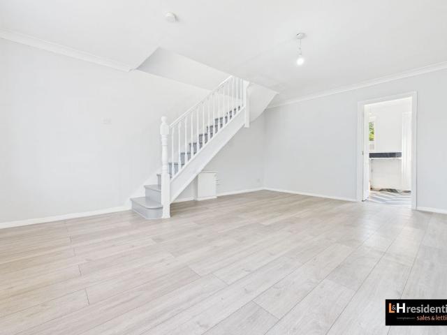 Cardinal Avenue, Borehamwood WD6, 3 bed detached house to rent, £2,400 pcm | PrimeLocation
