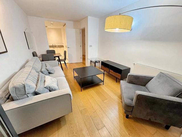 Cardinal Building, High Village Point, Station Approach, Hayes UB3, 1 bed flat to rent, £1,600 pcm | PrimeLocation