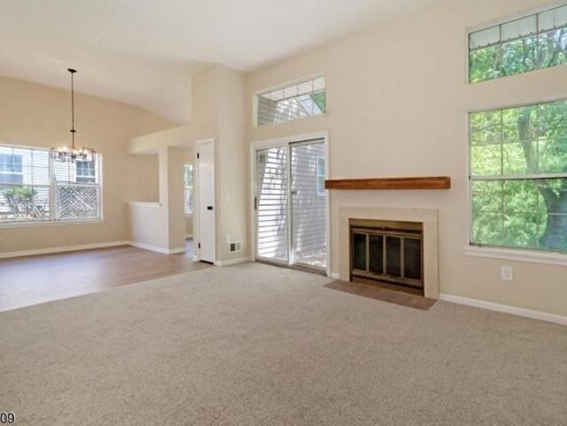 Cardinal Ln, Bedminster Twp, Condo For Sale