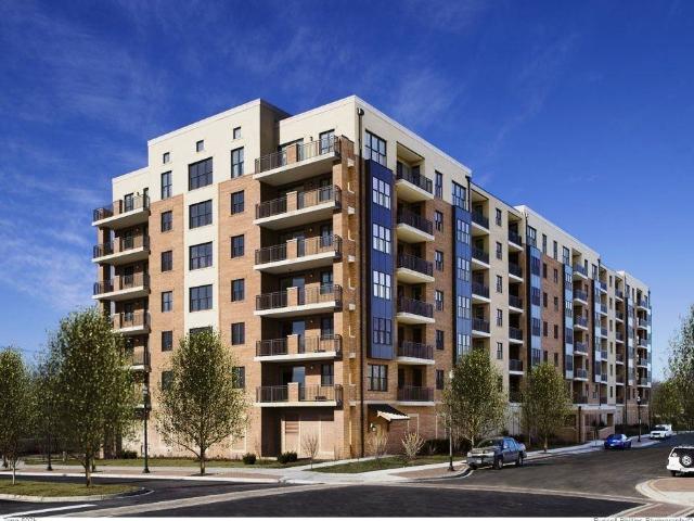 Cardinal Square Building A 2 Bedroom Apartment for Rent at 300 Anthony Ave, Mundelein, IL 60060