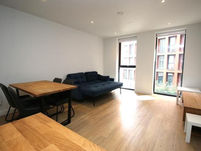 Carding Building, 42 Whitworth. 2 bed apartment to rent £1,850 pcm £427 pw
