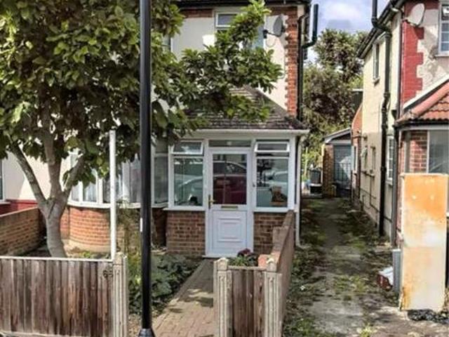 Cardington Square, Hounslow, 3 Bedroom Semi detached