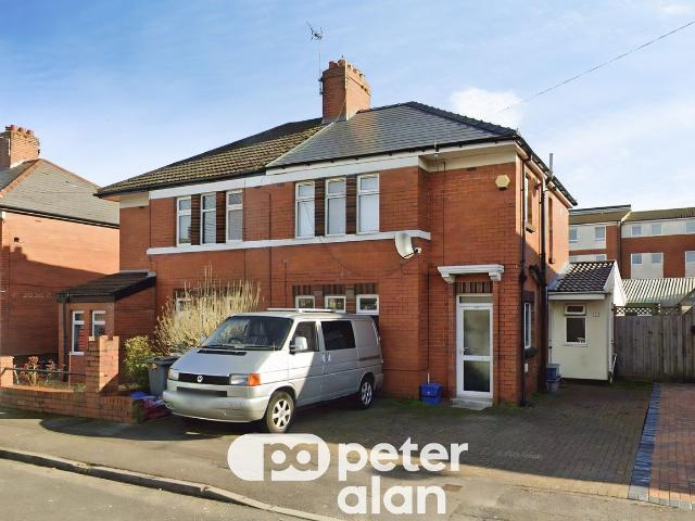 Cardiff CF14, 1 bed flat to rent, £850 pcm | PrimeLocation