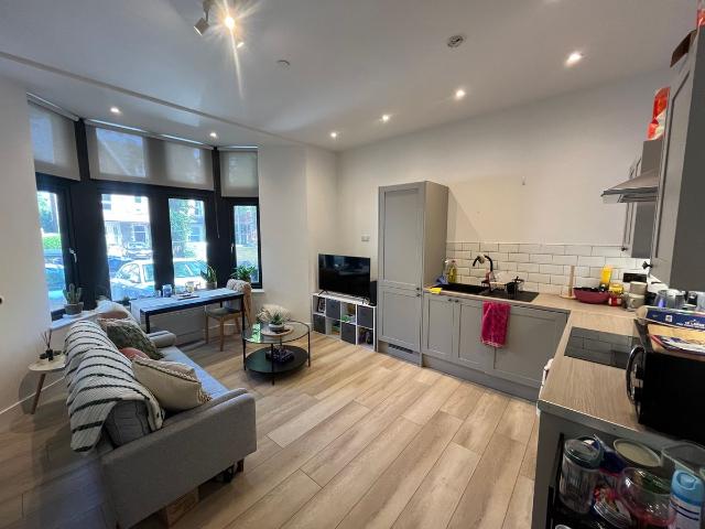 Cardiff CF24, 1 bed flat to rent, £1,100 pcm | PrimeLocation