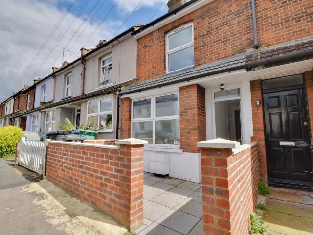 Cardiff Road, Watford, Hertfordshire WD18, 4 bed detached house to rent, £2,750 pcm | PrimeLocation