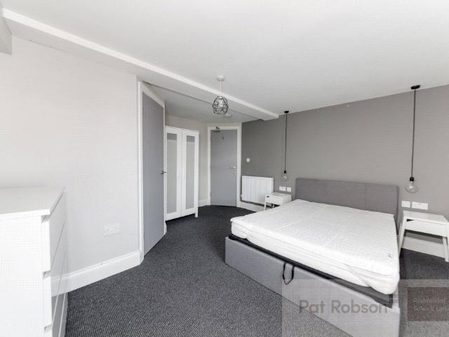 Cardigan Terrace Room 2, Heaton, Newcastle Upon Tyne NE6, Room to rent, £680 pcm | PrimeLocation
