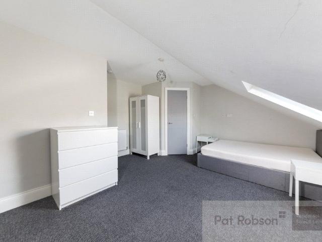 Cardigan Terrace Room 6, Heaton, Newcastle Upon Tyne NE6, Room to rent, £680 pcm | PrimeLocation