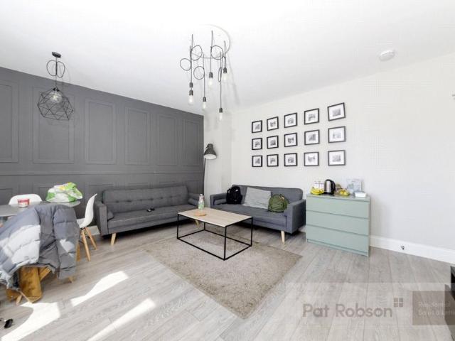 Cardigan Terrace Room 6, Newcastle Upon Tyne