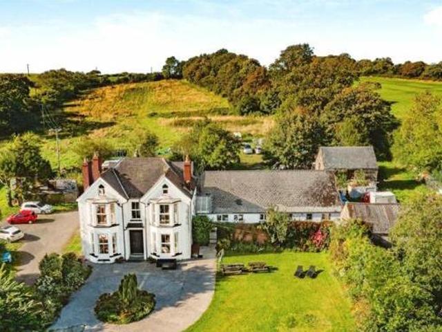 Cardigan, Ceredigion, 5 Bedroom Detached
