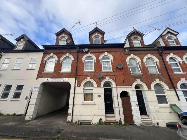 Cardigan Gardens, Cardigan Street, Luton LU1, 1 bed flat to rent, £900 pcm | PrimeLocation