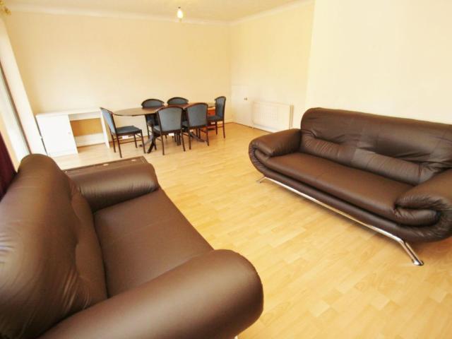 Cardigan Road, Bournemouth, BH9