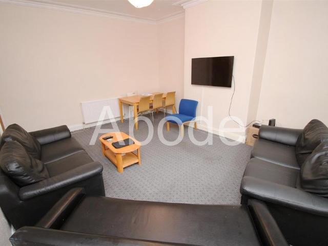 Cardigan Road, Headingley, Leeds 10 bed house to rent £5,590 pcm £1,290 pw