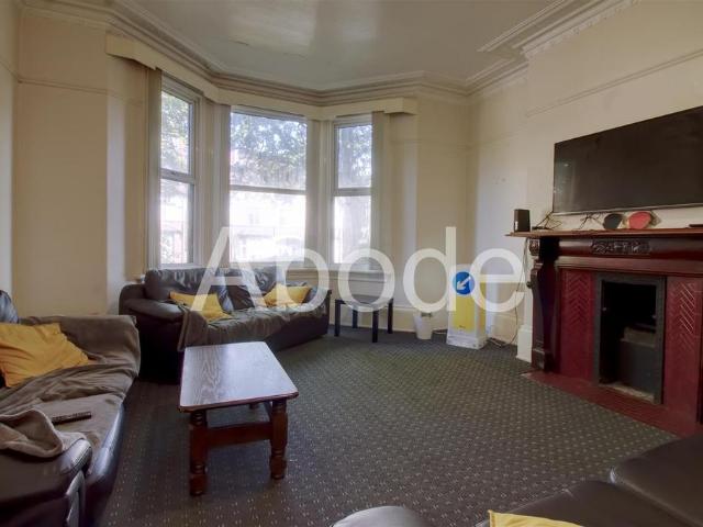 Cardigan Road, Headingley, Leeds 8 bed house to rent £3,692 pcm £852 pw