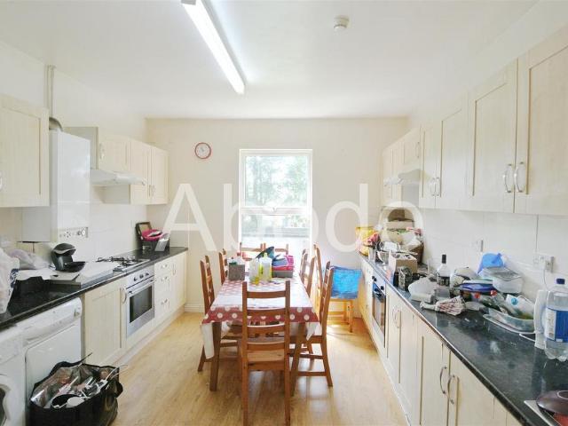 Cardigan Road, Headingley, Leeds 9 bed house to rent £3,783 pcm £873 pw