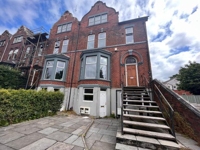 Cardigan Road, Headingley, Leeds LS6, 2 bed flat to rent, £1,250 pcm | PrimeLocation