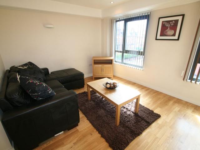 Cardigan Road, Leeds LS6, Room to rent, £832 pppm | PrimeLocation
