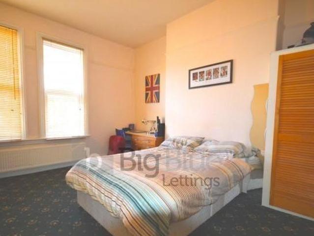 Cardigan Road, Leeds, 10 Bedroom Terraced