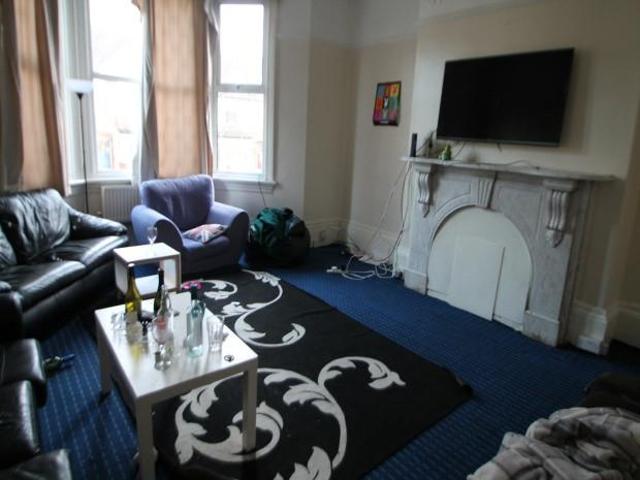 Cardigan Road, Leeds 9 bed house to rent £4,446 pcm £1,026 pw