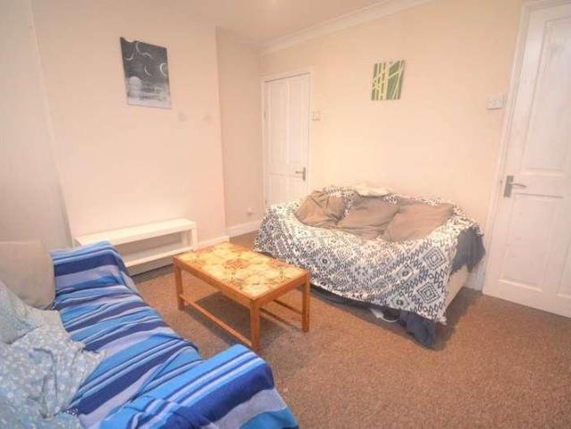Cardigan Road, University Area, RG1