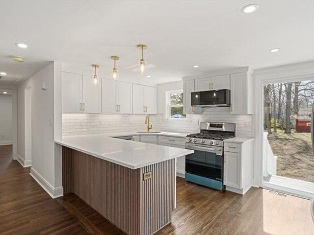 Careswell St, Marshfield, Home For Sale