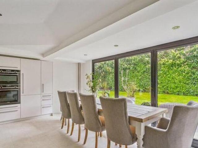 Carew Road, Northwood, 4 Bedroom End