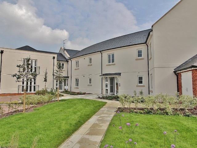 Carey Lane, Berewood PO7, 2 bed flat to rent, £1,290 pcm | PrimeLocation