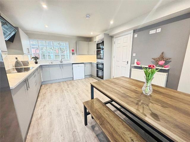 Carfield, Skelmersdale, Lancashire WN8, Room to rent, £550 pcm | PrimeLocation