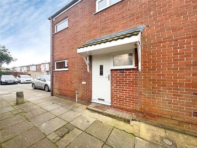 Carfield, Skelmersdale, Lancashire WN8, Room to rent, £525 pcm | PrimeLocation