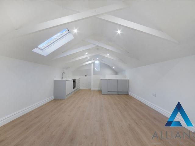 Cargreen Road, London SE25, 1 bed flat to rent, £1,600 pcm | PrimeLocation