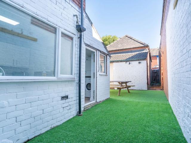 Carholme Road, Lincoln LN1, 4 bed terraced house to rent, £400 pcm | PrimeLocation