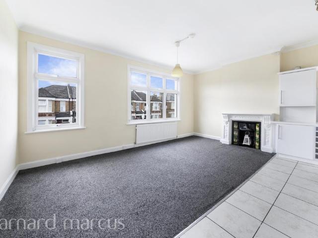 Carholme Road, LONDON 2 bed flat to rent £1,750 pcm £404 pw