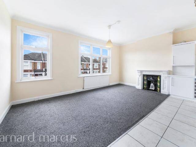 Carholme Road, London SE23, 2 bed flat to rent, £1,750 pcm | PrimeLocation