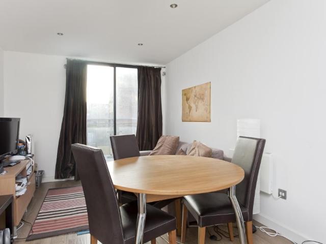 Carillon Court, 41 Greatorex Street, London E1, 1 bed flat to rent, £2,000 pcm | PrimeLocation