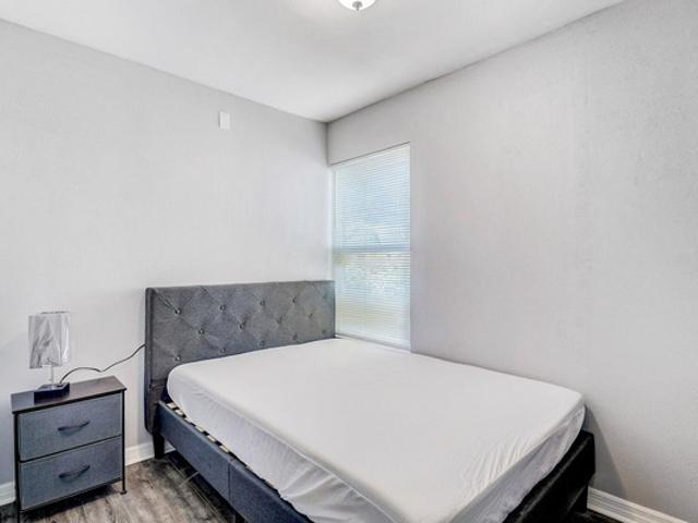Caring Host, Newly Renovated, Large Backyard, in a Quiet, Centrally Located Neighborhood