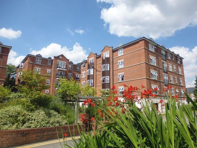 Carisbrooke Road, Far Headingley, Leeds LS16, 3 bed flat to rent, £1,450 pcm | PrimeLocation