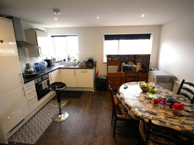 Carisbrooke Road, Gosport, Hants, PO13 0FU