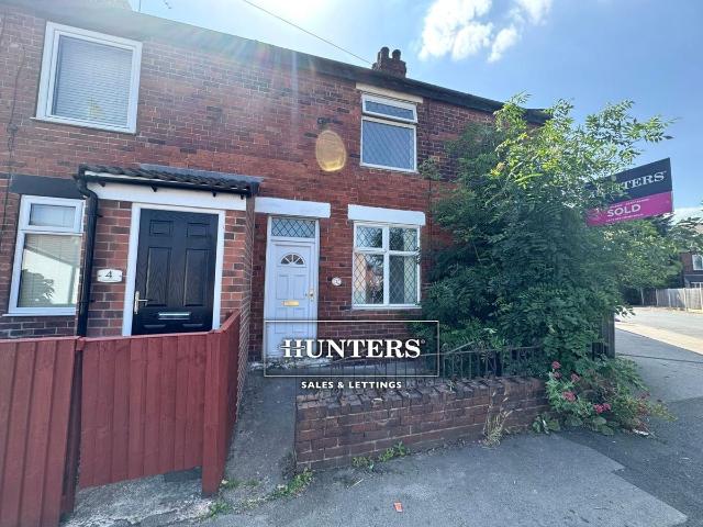 Carleton View, Carleton WF8, 2 bed terraced house to rent, £850 pcm | PrimeLocation