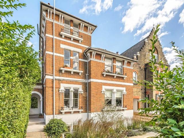 Carleton Road, Tufnell Park N7, 2 bed flat to rent, £3,250 pcm | PrimeLocation