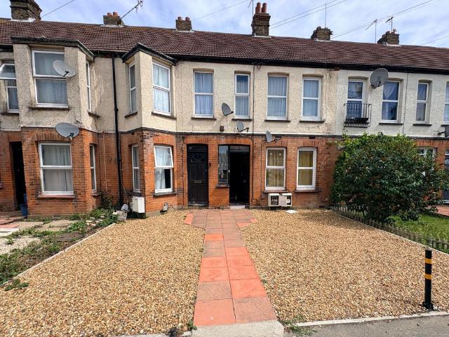 Carlingford Drive, Westcliff On Sea SS0, 1 bed flat to rent, £850 pcm | PrimeLocation
