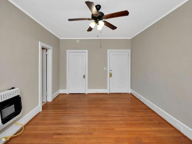 Carlisle Terrace Studio Apartment for Rent at 1223 29th St S, Birmingham, AL 35205 Highland Park
