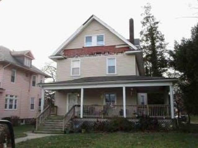Carlisle Ave