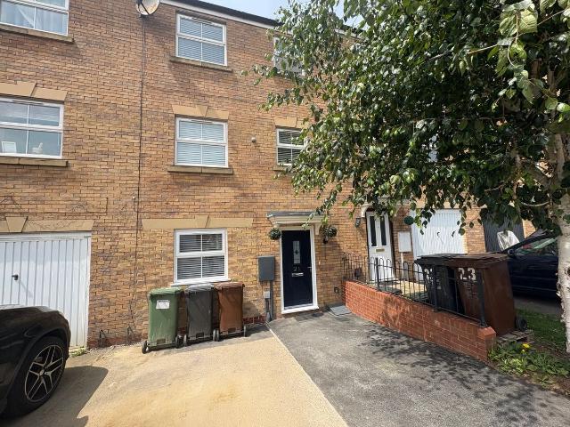 Carlisle Close, Oakley Vale, Corby NN18, 1 bed flat to rent, £725 pcm | PrimeLocation